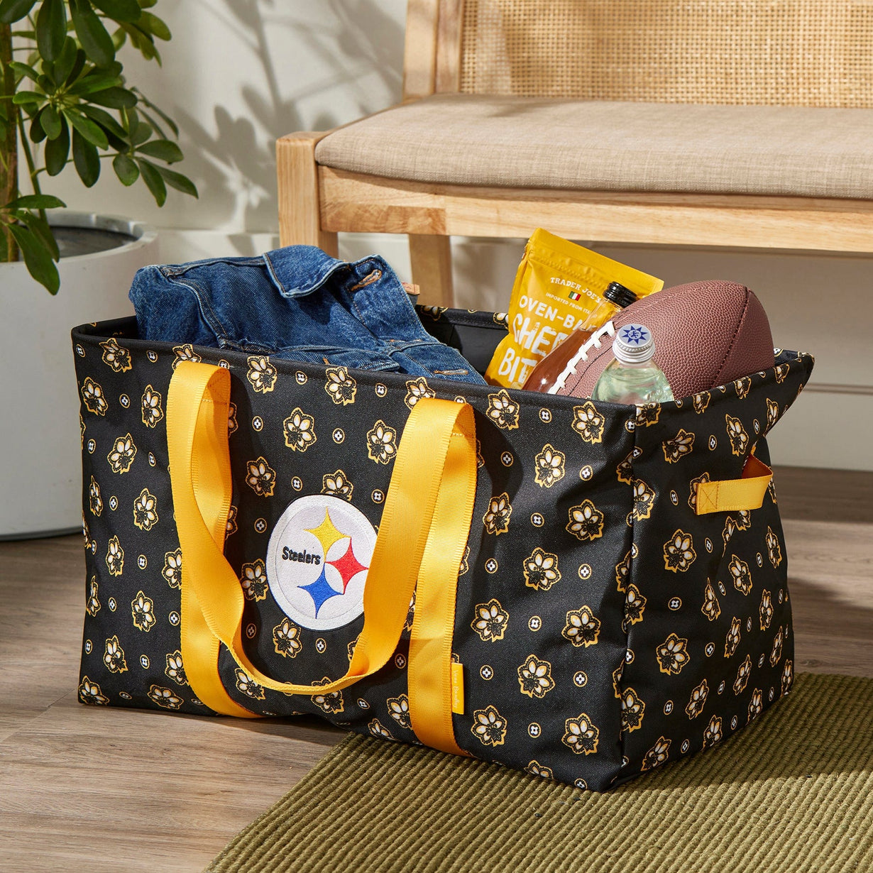 Pittsburgh Steelers NFL Large Car Tote | Vera Bradley Pittsburgh Steelers NFL Large Car Tote | Vera Bradley